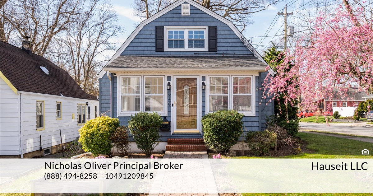 648 Wadleigh Ave, West Hempstead, NY 11552